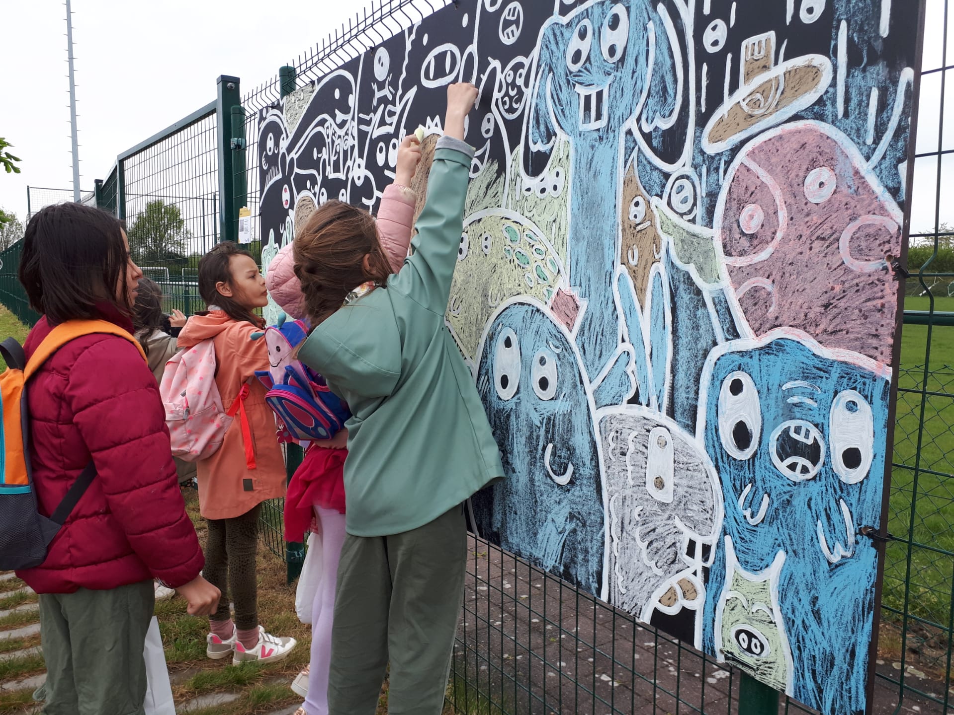 LikART Light laat je wandelen langs lokale kunst | Ring