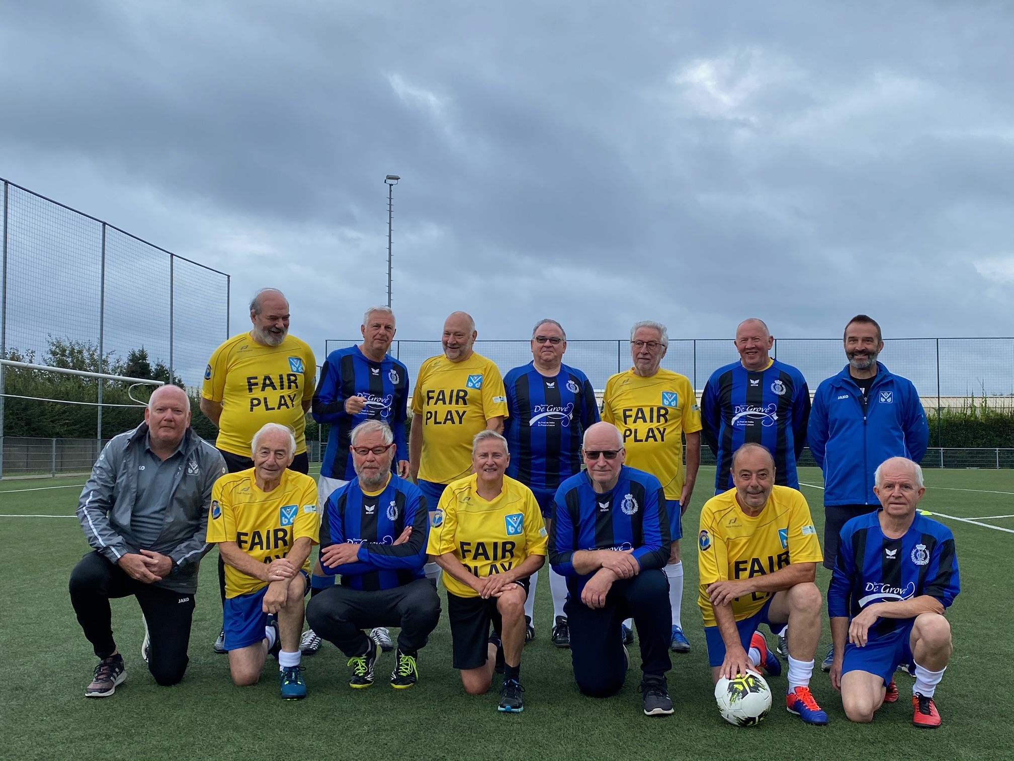 KV Zuun zoekt spelers voor wandelvoetbalploeg Old Stars | Ring