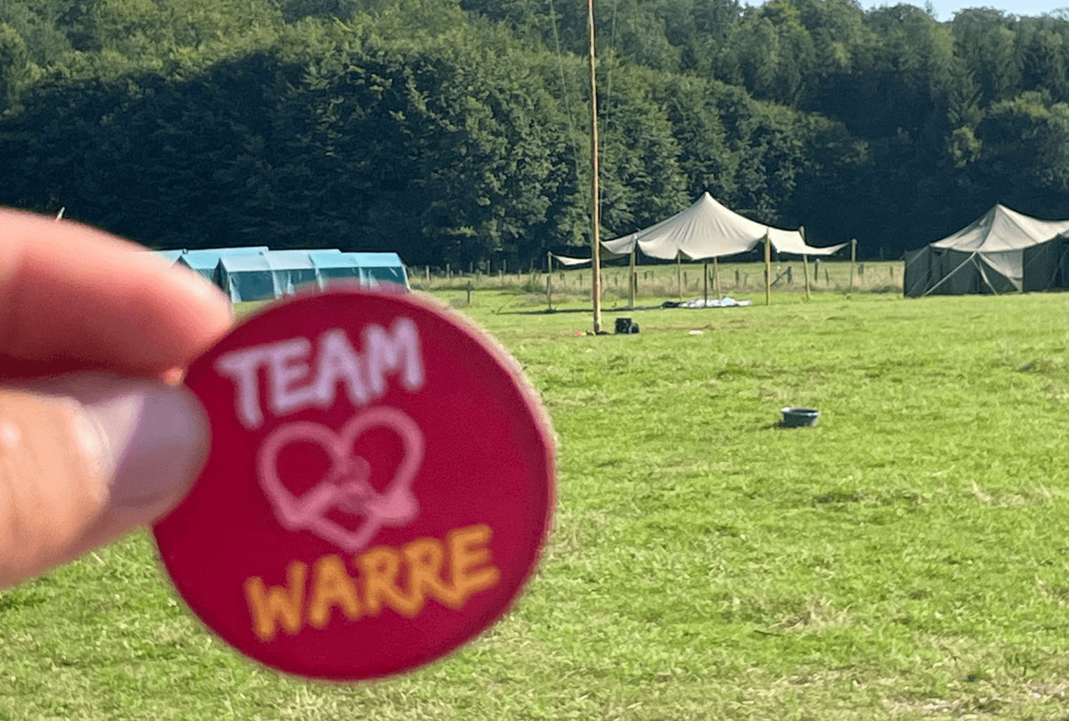 Vlag van overleden Warre gestolen op kamp van Chiro Iris uit Dilbeek ...