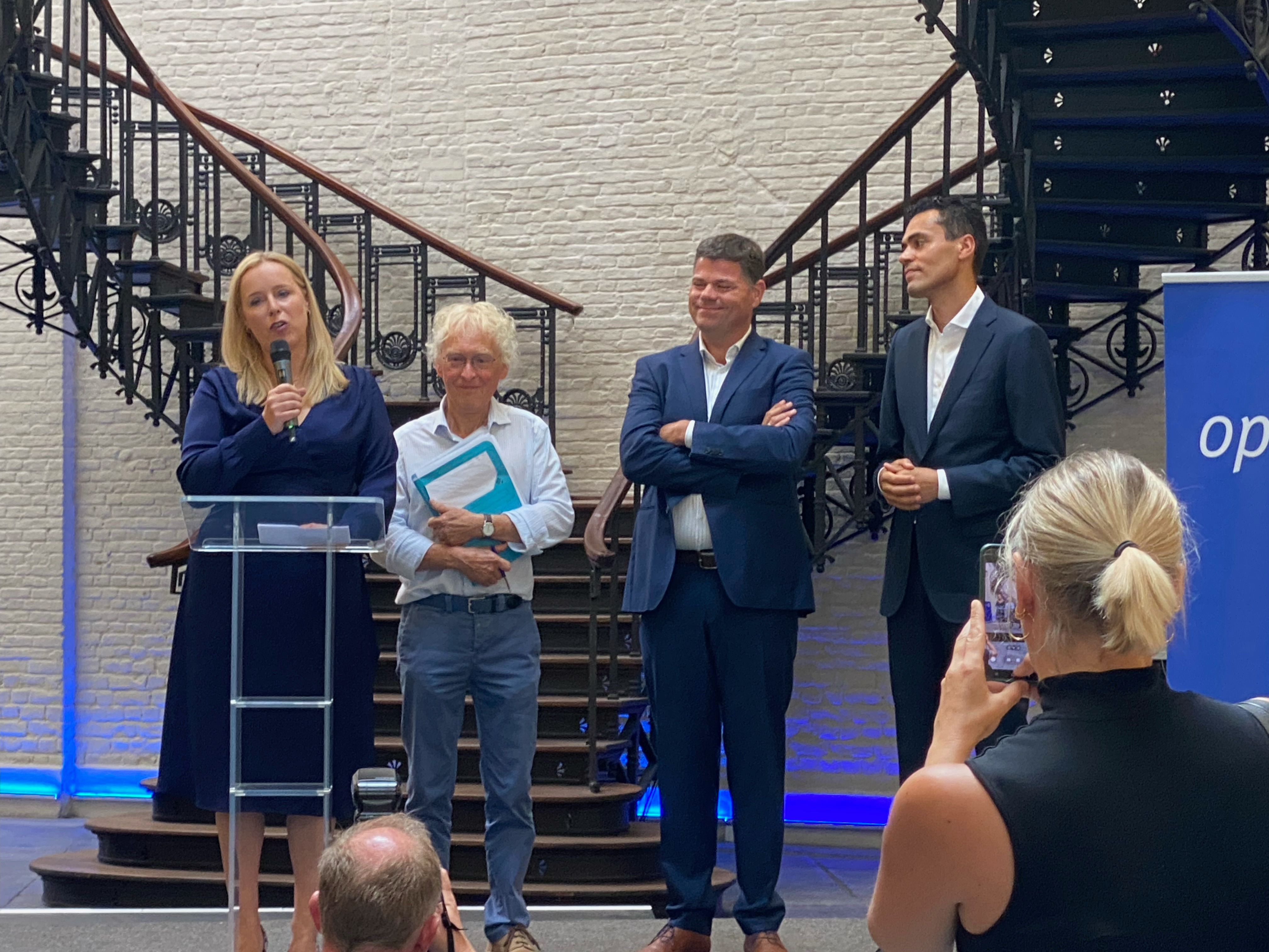 Eva De Bleeker verkozen tot nieuwe voorzitter Open VLD | Ring