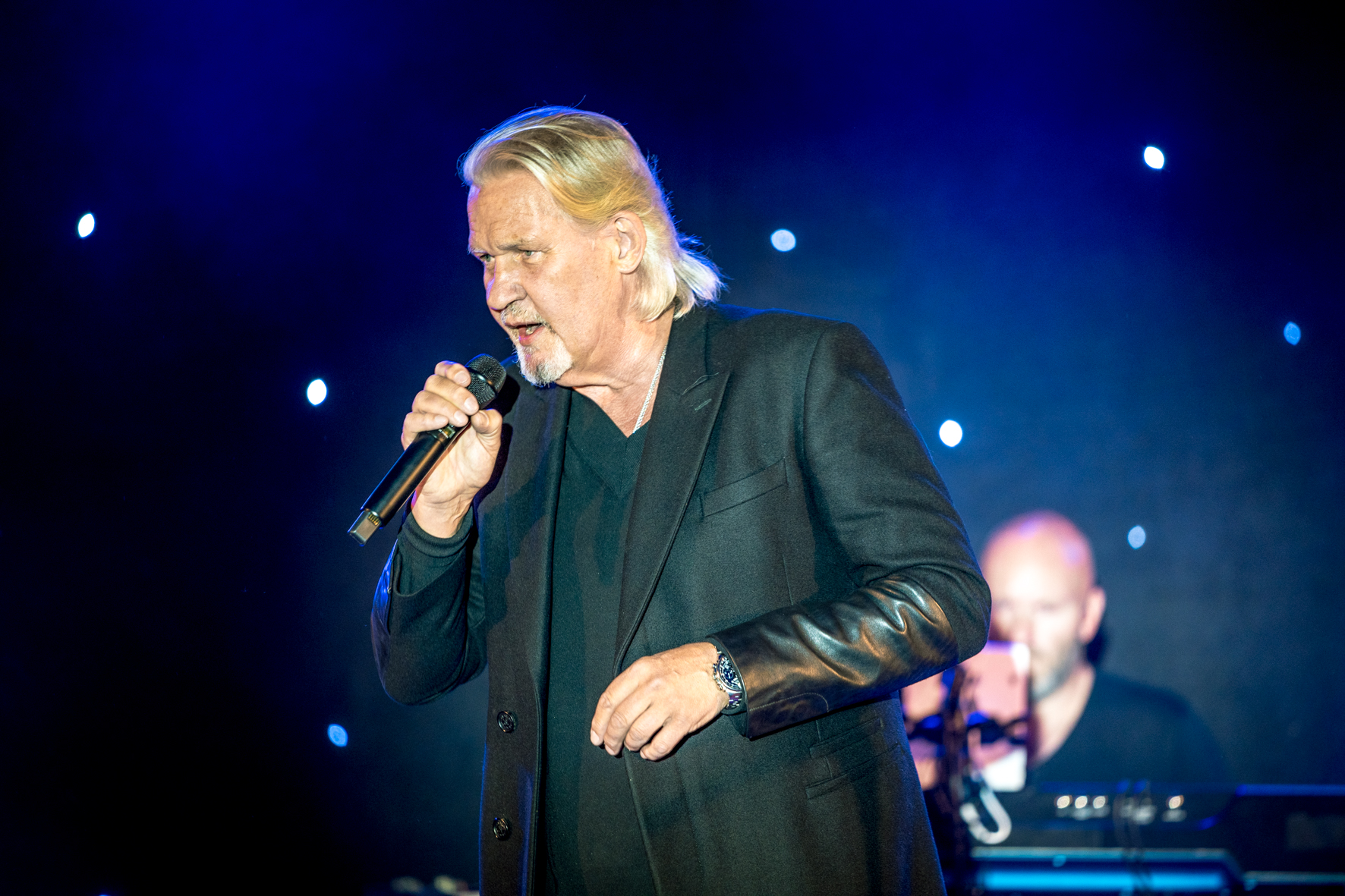 Johnny Logan zet Nacht van Affligem in vuur en vlam | Ring