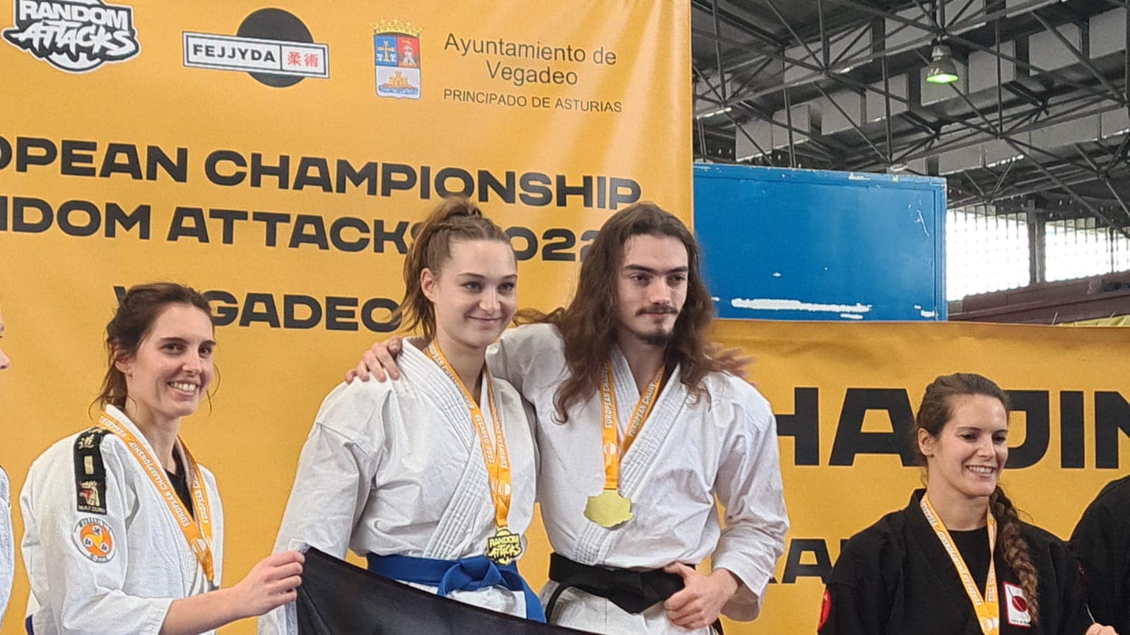 Goud voor Lynn De Greef en Mathias Loosen op EK Random Attacks | Ring