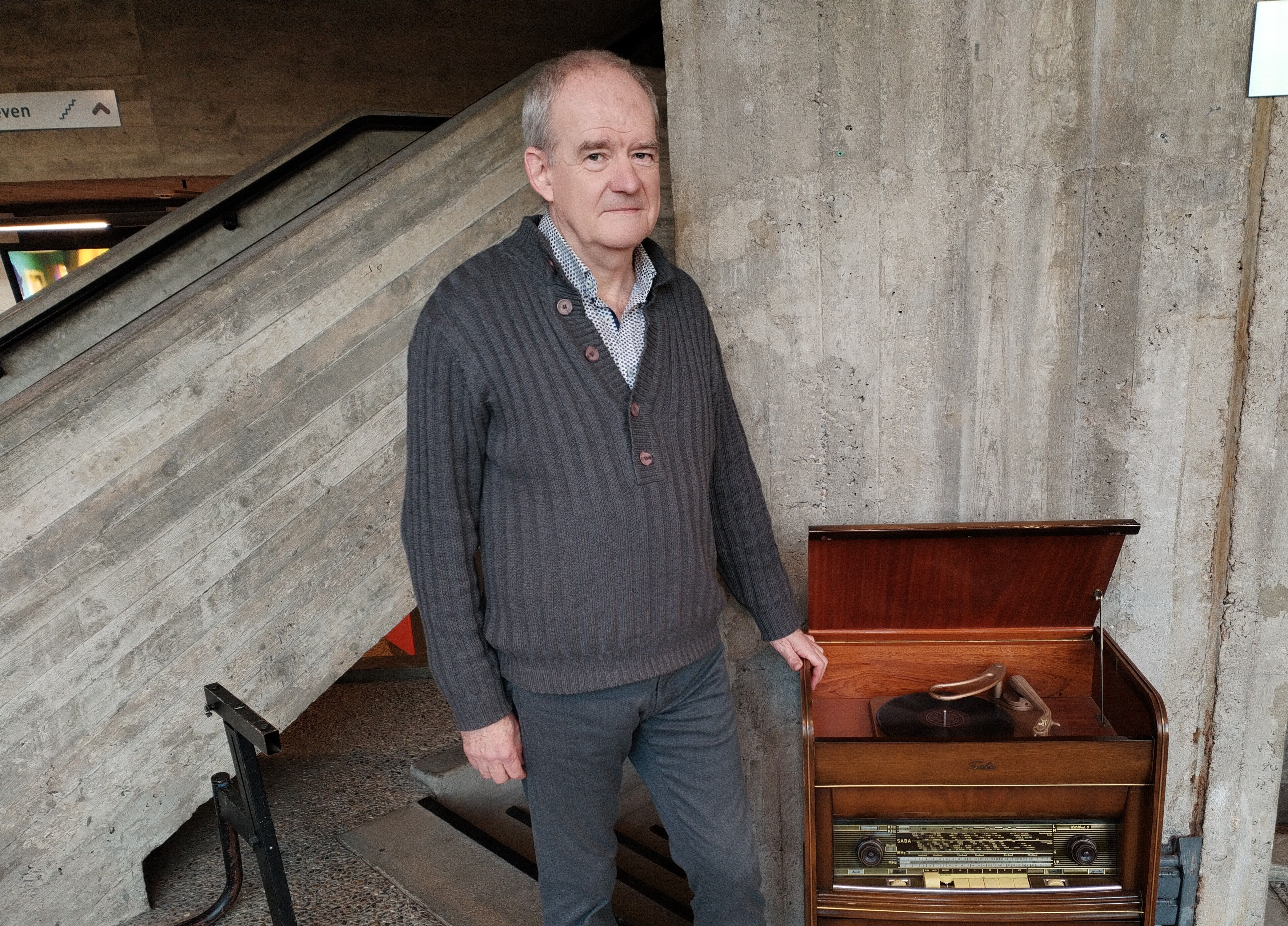 Bernard Bosch toont verzameling oude radio’s in CC Westrand: “Radio ...