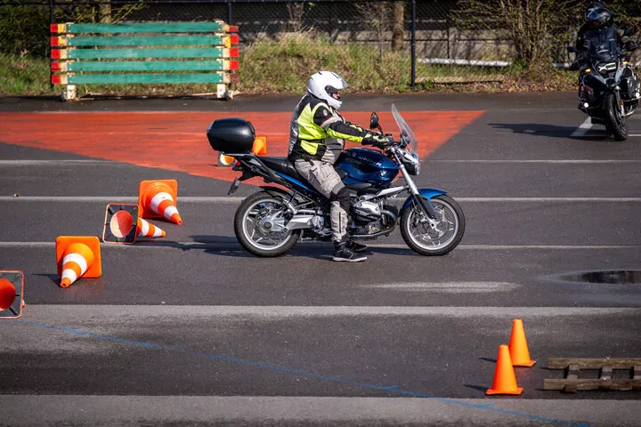 Dag van de Motorrijder: "Achter elke helm schuilt een persoon met een ...