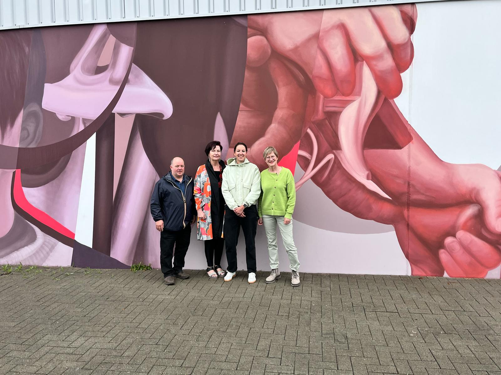 Muurschildering moet herinnering aan wereldkampioene wielrennen Nicolle ...