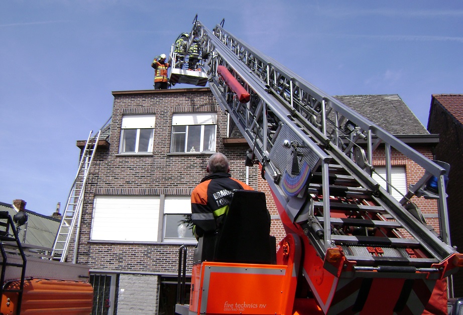 Brandweerzone West smeekt gemeenten om administratieve hulp | Ring