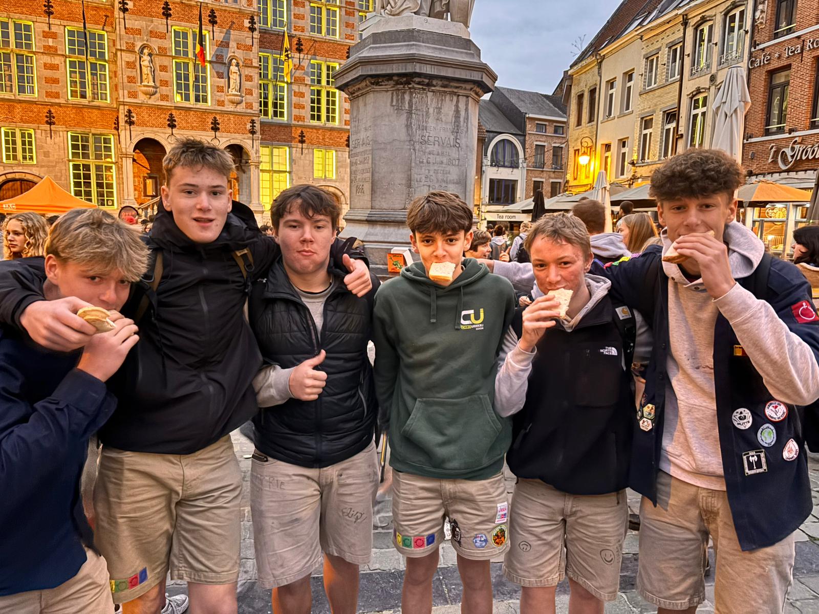 Dag van de Jeugdbeweging: bokes met choco in Halle, hotdogs in Zemst | Ring