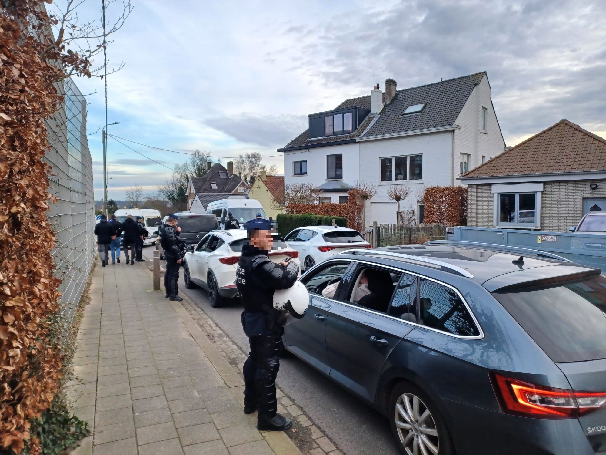 Duitse hooligans die opgepakt werden in Dilbeek vrijgelaten | Ring