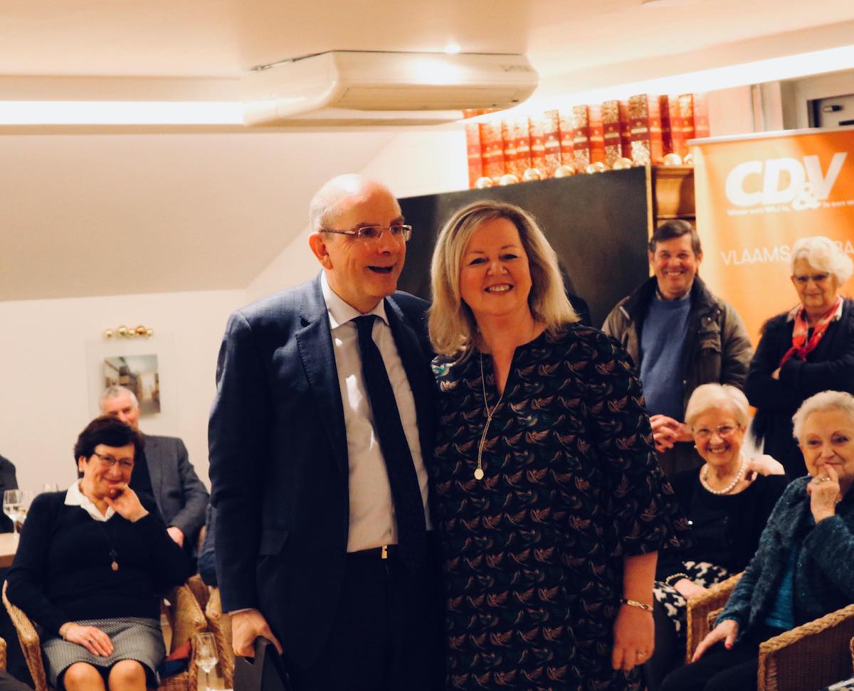 Heidi Elpers gaat voor de sjerp in Lennik | Ring