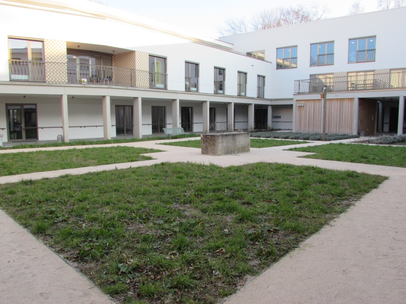 Volkstuintjes in woonzorgcentrum Parkhof in Machelen | Ring