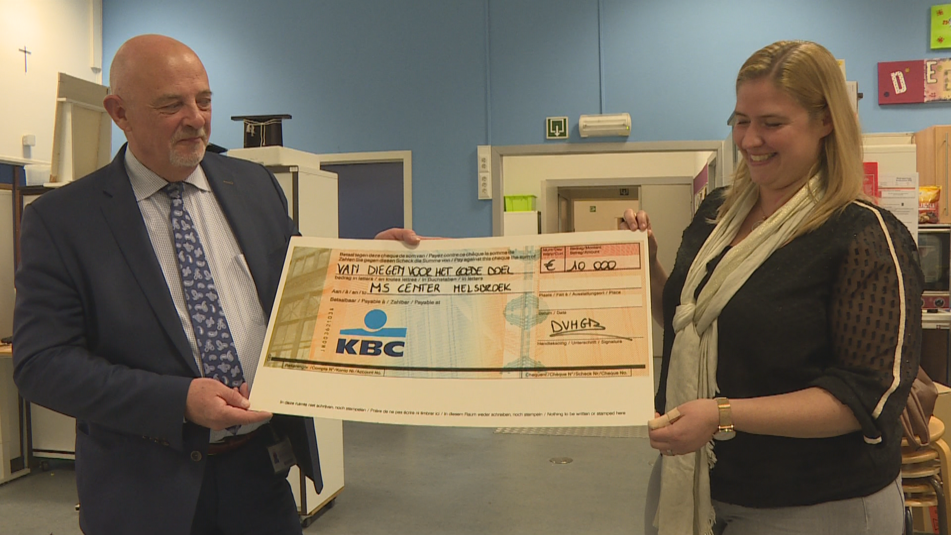 Gulheid Diegemnaren levert MS-kliniek nieuw toestel op | Ring